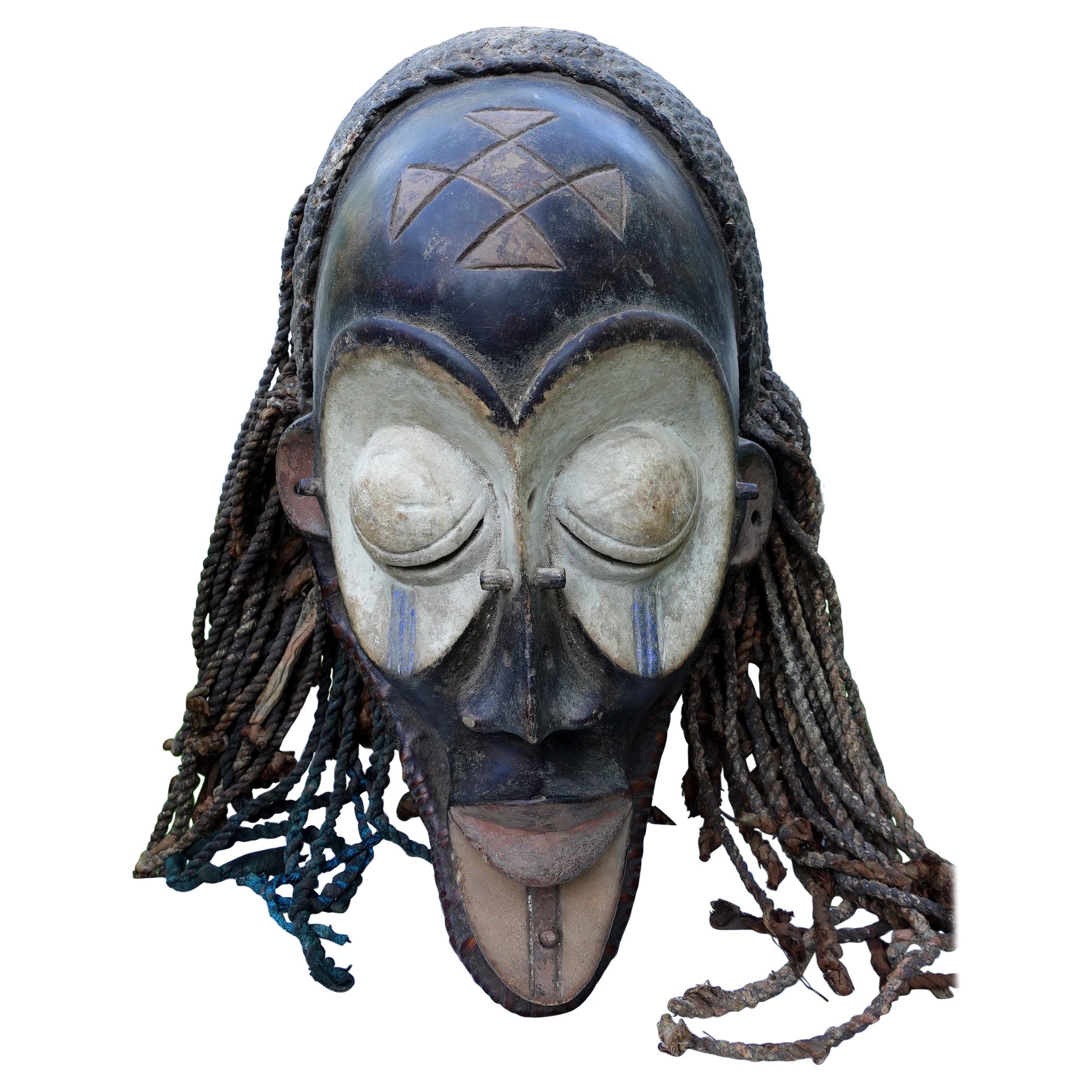 African Zulu Cowhide Shield with Spear and Mallet For Sale at 1stDibs