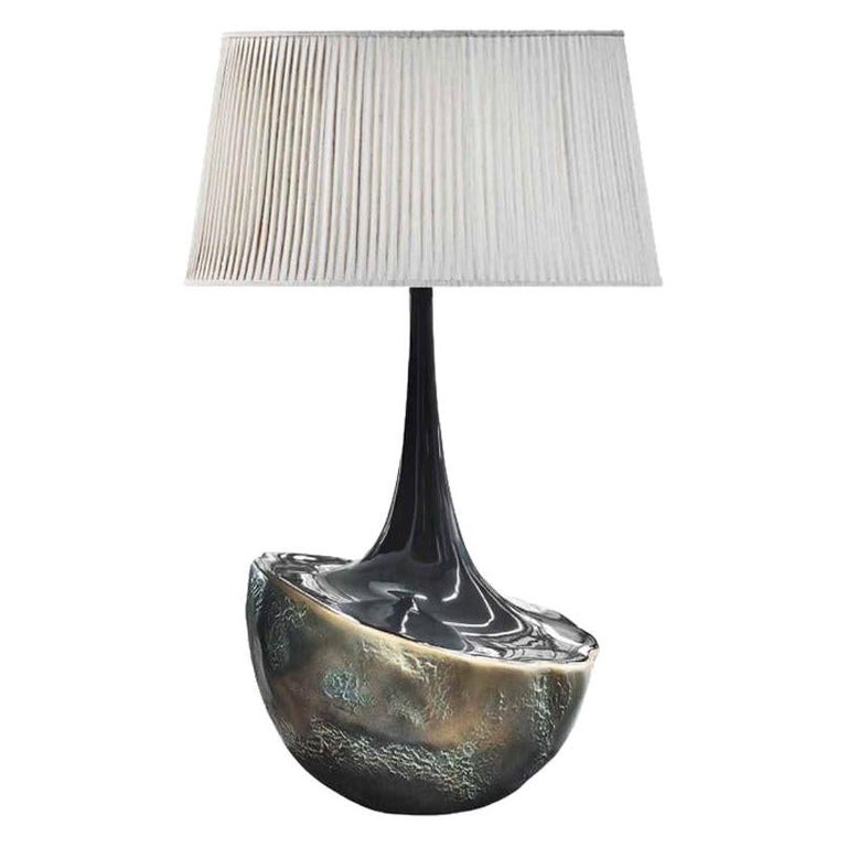 New Table Lamp in Resin Finished in Bronze Color For Sale at 1stDibs