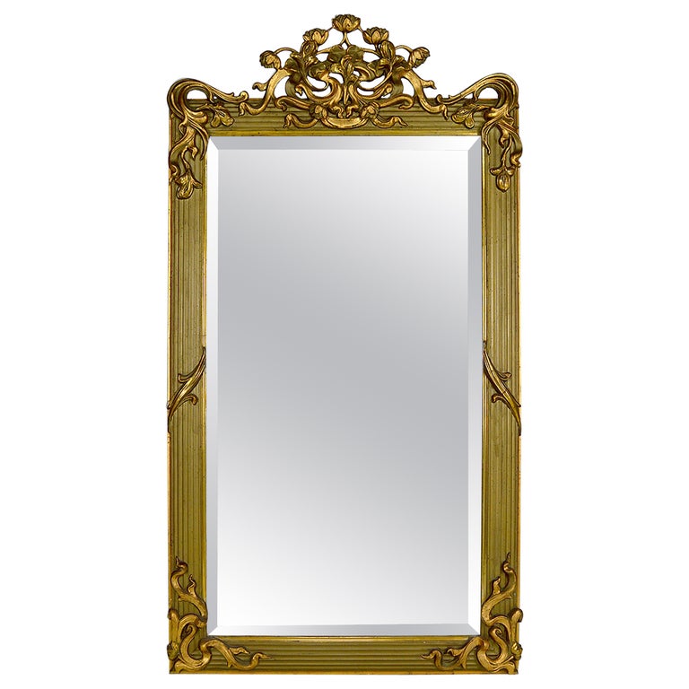 Miroir de cheminée Art nouveau doré, France, datant d'environ 1890 En ...