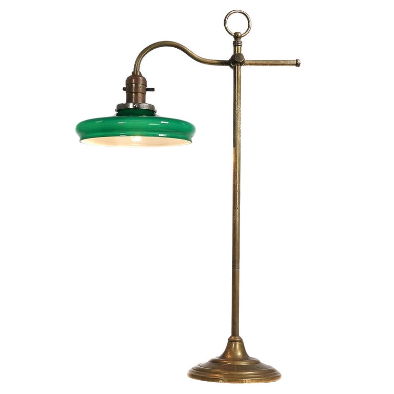 Unique Arts and Crafts Emerald Sandwich Glass Desk Lamp For Sale at 1stDibs