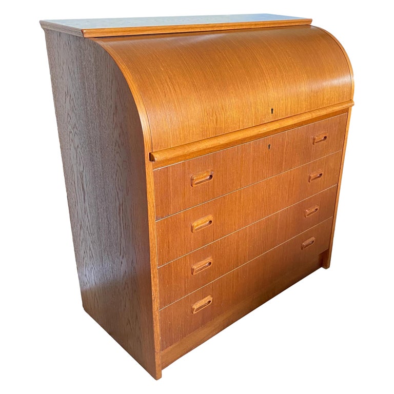 Mid-Century Modern Teak Rolltop Desk Bureau For Sale at 1stDibs