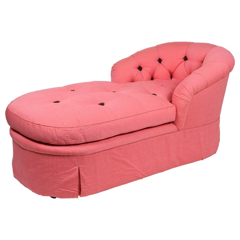 Raspberry Cotton-Upholstered Tufted Chaise Longue For Sale at 1stDibs