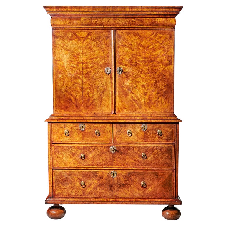 Fine 17th Century William and Mary Burl Walnut Cabinet on Chest, Circa ...
