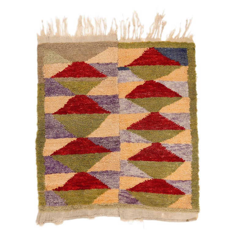 Vintage Tulu Rug with Abstract Design For Sale at 1stDibs