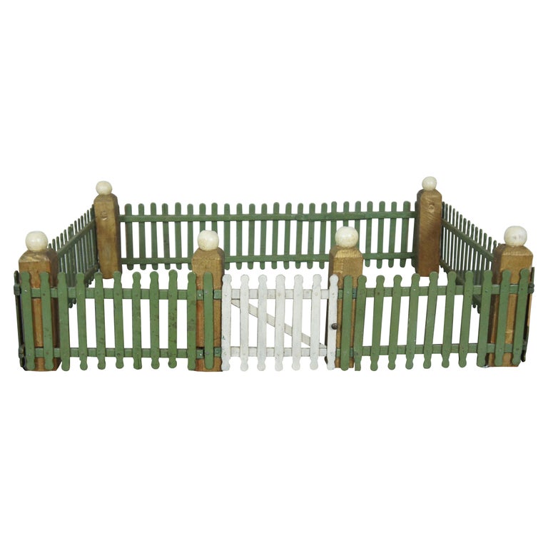 Vintage Hand Made Arts and Crafts Wood Christmas Tree Picket Fence ...