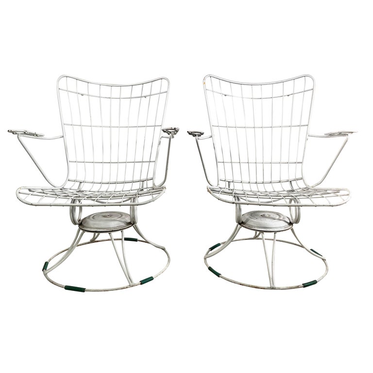 Mid-Century Modern White Castiron Homecrest Wire Lounge Chairs, Pair ...