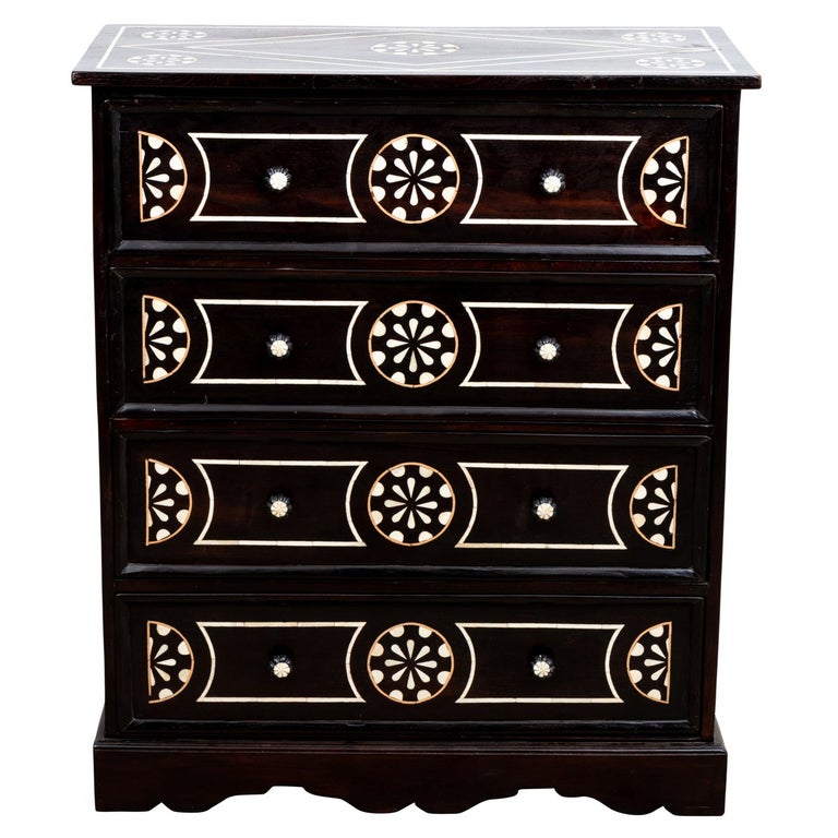 Inlay Chest of Drawers For Sale at 1stDibs