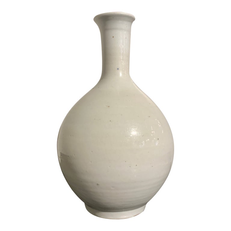 Korean White Glazed Porcelain Bottle Vase, Joseon Dynasty, 18th Century ...