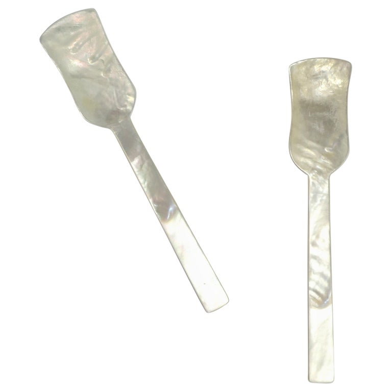 Mother of Pearl Caviar Spoons, Set of 2 For Sale at 1stDibs