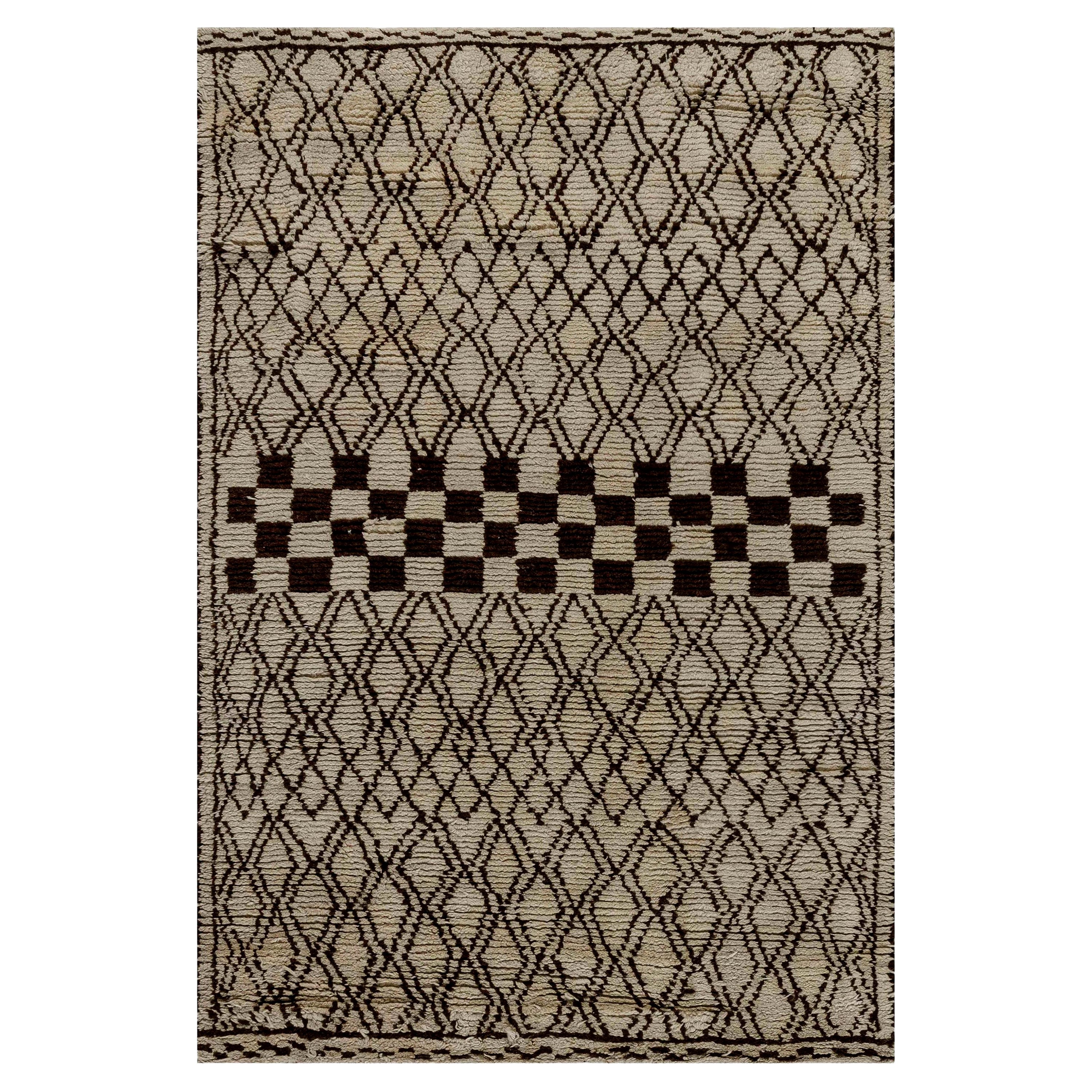 Contemporary Tribal Style Moroccan White, Grey Handmade Rug by Doris ...