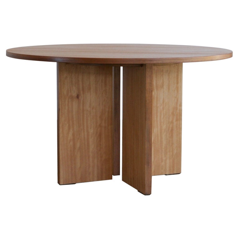 Elizabet Taya for Gres Split Leg Circular Dining Table For Sale at 1stDibs
