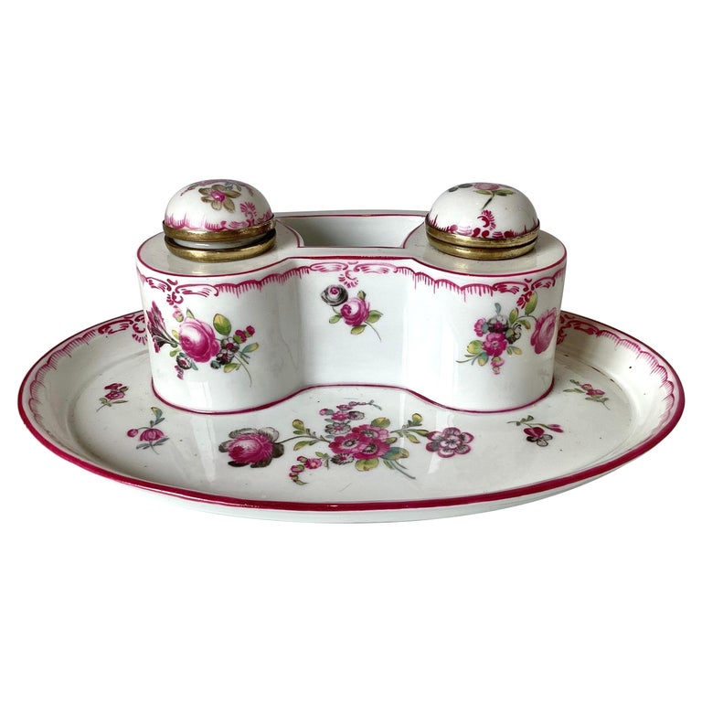 Royal Vienna 19th Century Hand Painted Double Inkwell For Sale at 1stDibs