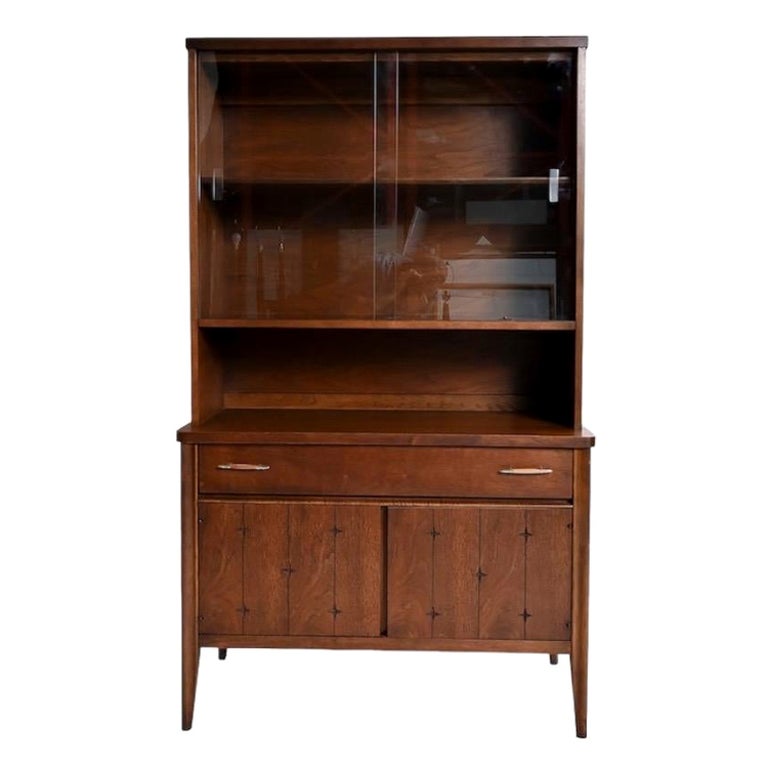 Vintage Mid-Century Modern Display Hutch Cabinet or Buffet by Broyhill ...