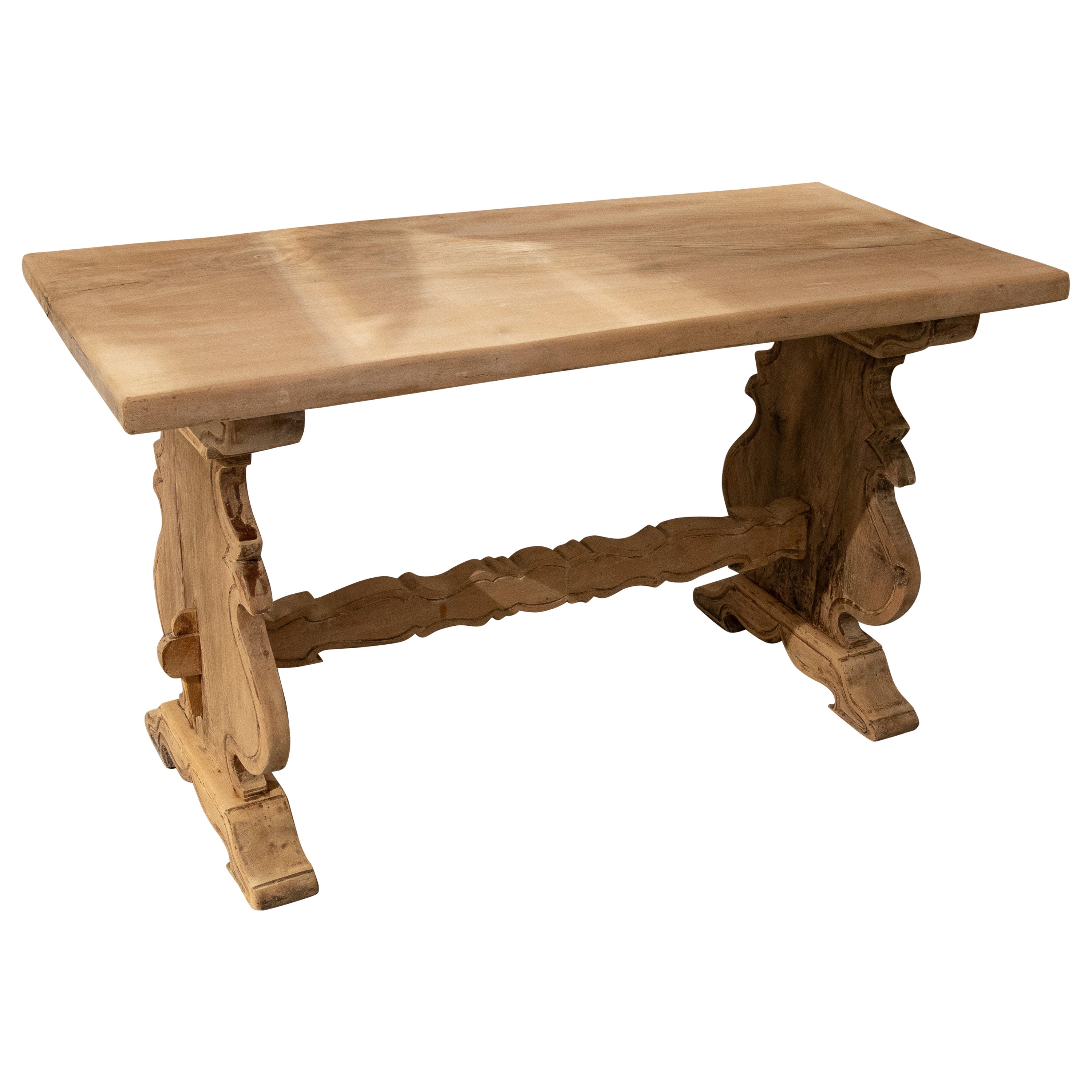 Carved Giltwood Rococo Side Table For Sale at 1stDibs