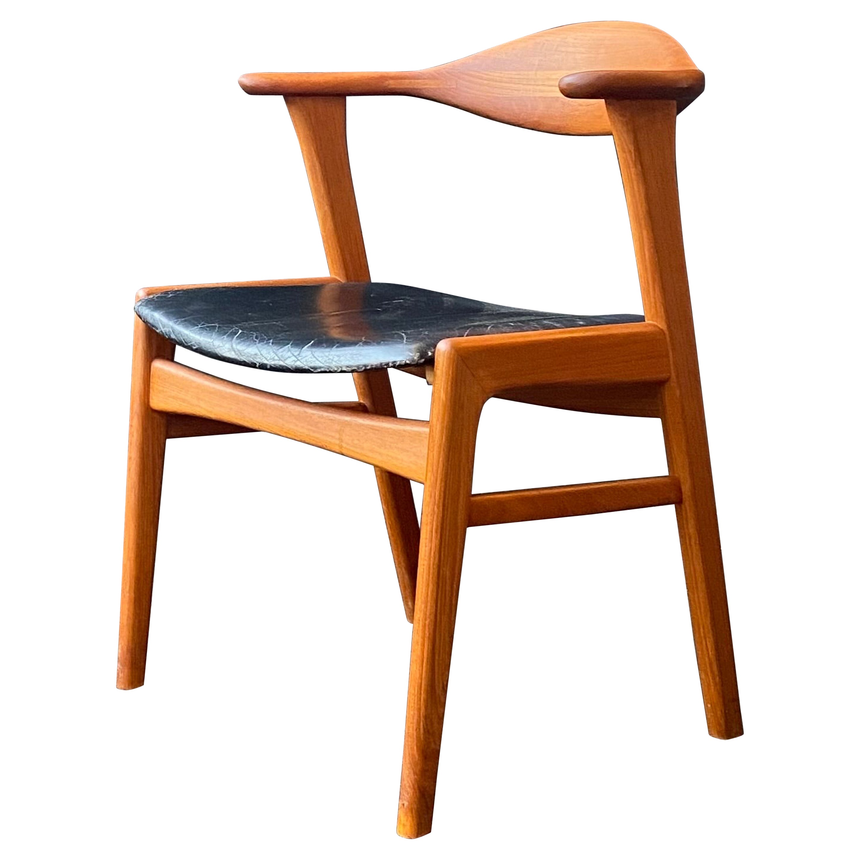 Danish Teak Armchair by Erik Kirkegaard for Høng Stolefabrik, 1960s For ...