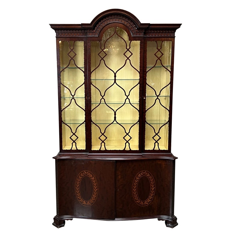Early 20th Century American George II Style Breakfront China Cabinet ...