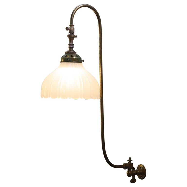 Early 20th Century Edwardian Jefferson Brass Swan Neck Wall Sconce ...