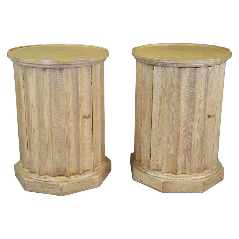 2 Vintage Baker Corinthian Column Scalloped Oak Pedestal Side Tables ...