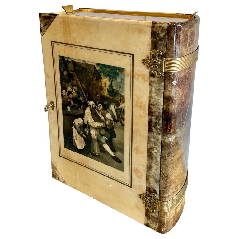 Original Vintage Aldo Tura Goatkin Book Shaped Dry Bar Cabinet En vente ...