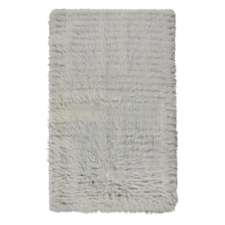 Rug and Kilim’s Moroccan Style Shag Rug in Solid Gray-White, High Pile ...