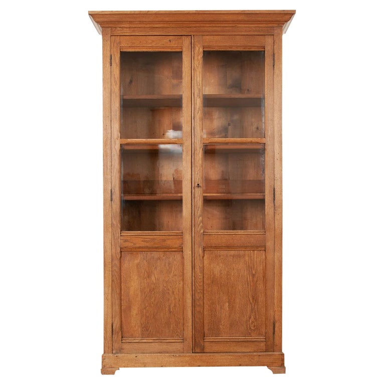 19th Century Oak Bookcase For Sale at 1stDibs
