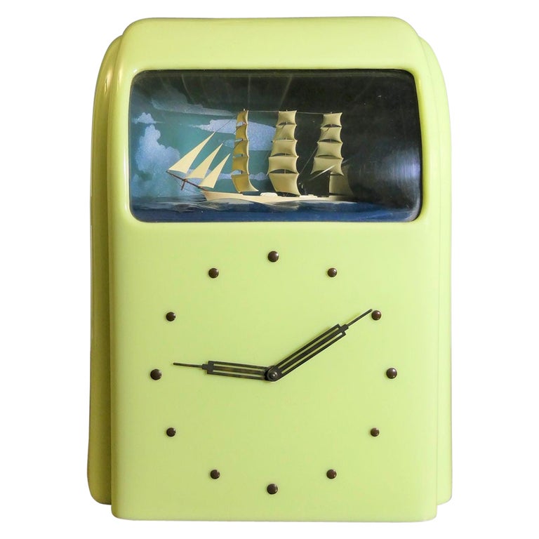 Art Deco Green Vitascope Electric Clock For Sale at 1stDibs