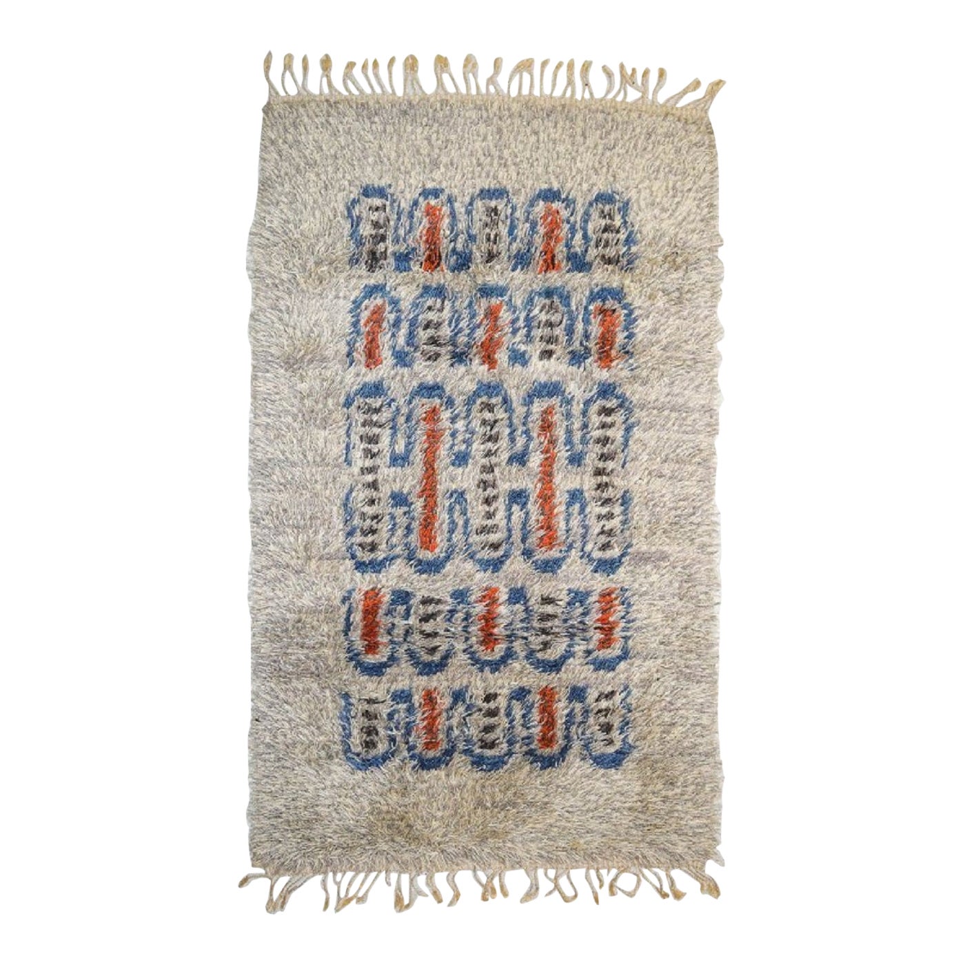 Swedish textile designer. Rya rug with fringes in pure wool in light ...