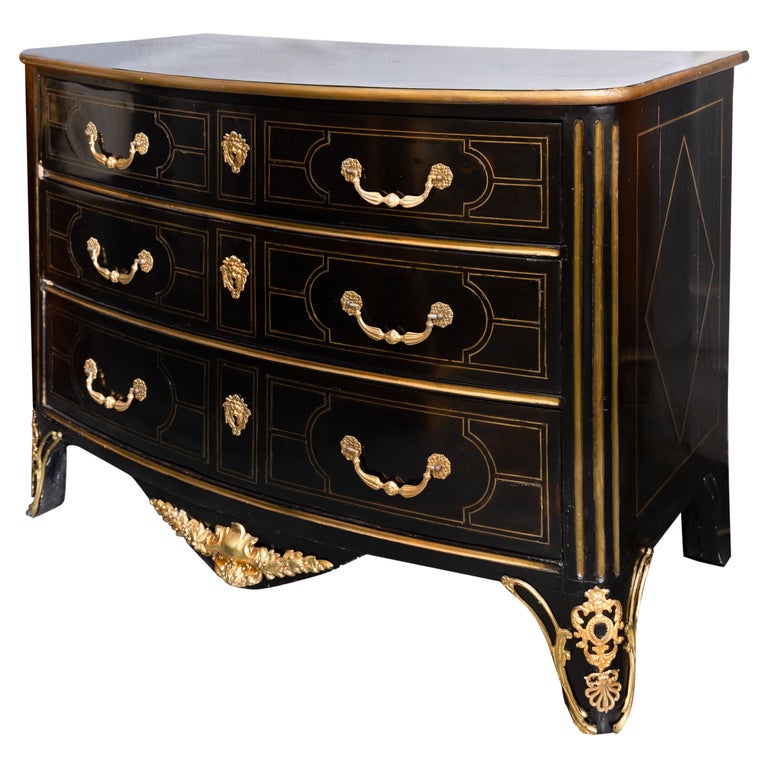 Commode de style Régence française en bois d'ébène En vente sur 1stDibs