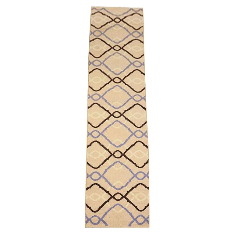 Runner Flat-Weave, Modern Design For Sale at 1stDibs