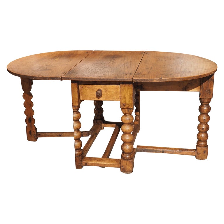 17th Century Oval Gate Leg Table from England at 1stDibs