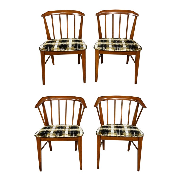 MCM Maple Spindle Barrel Back Dining Chairs 2 Side 2 Arm Attr ...