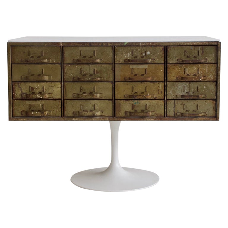 Mid-20th Century Army Green Metal Chest of Drawers For Sale at 1stDibs
