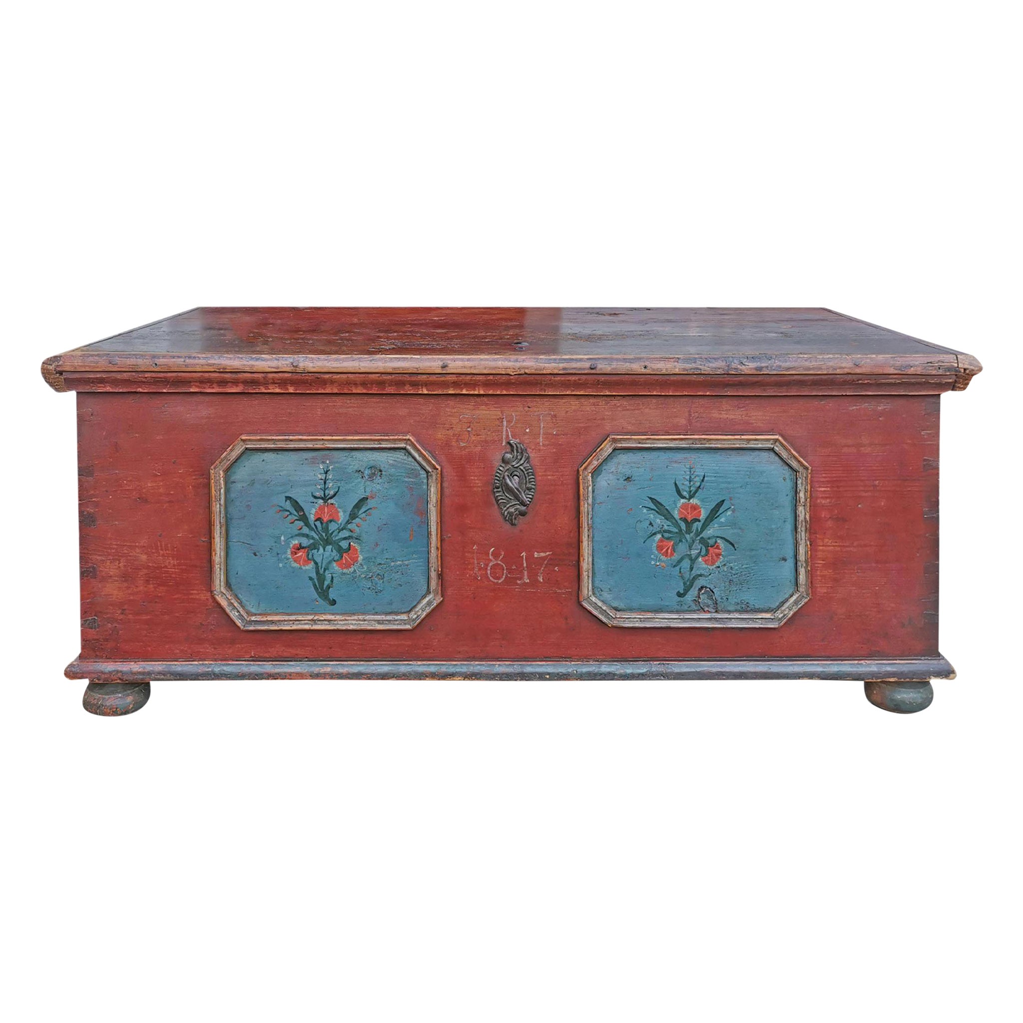 Blue Blanket Chest For Sale at 1stDibs