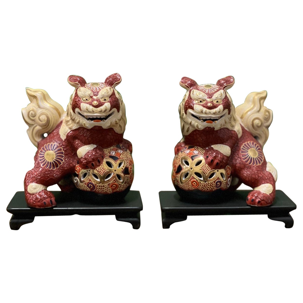 19th Century Japanese Earthenware Foo Dog Lion Dragon For Sale at ...