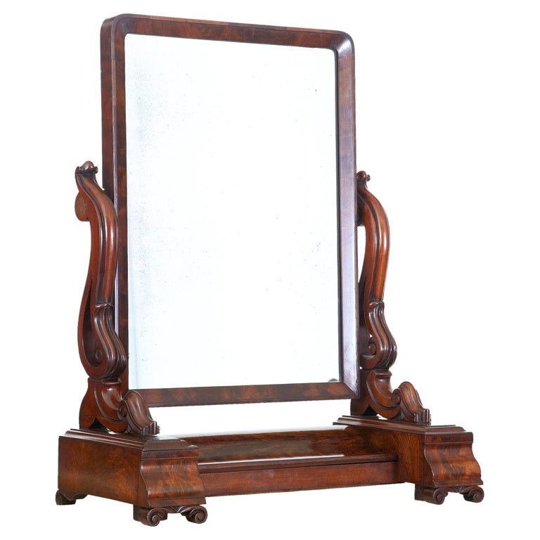 19th Century Early Victorian Mahogany Vanity Mirror For Sale at 1stDibs