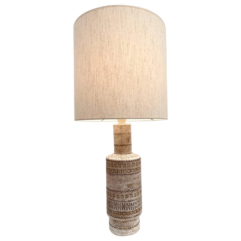 Mid-Century Modern Beige Ceramic Table Lamp, Italy, 1960s For Sale at ...