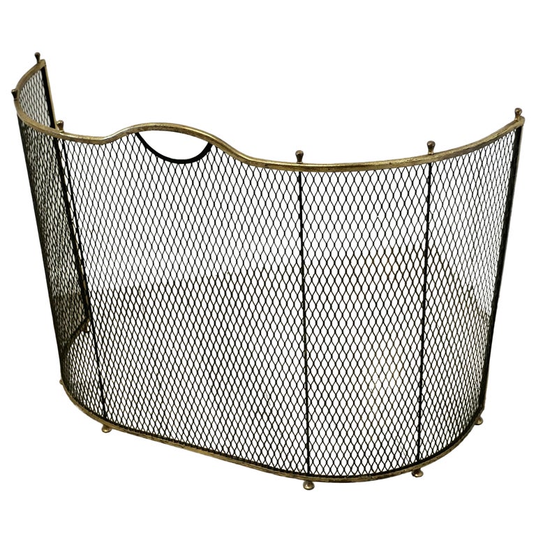 Victorian Curved Brass and Iron Nursery Fire Guard For Sale at 1stDibs