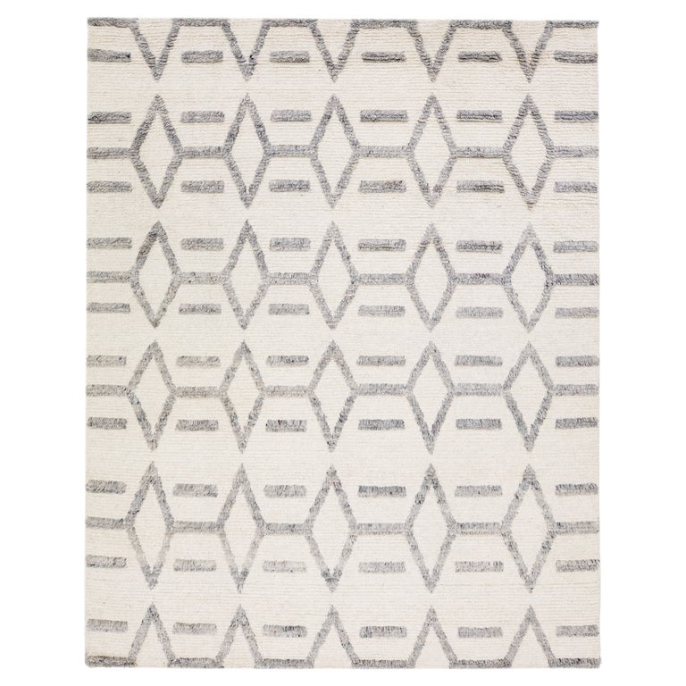 Modern Ivory Moroccan Style Wool Rug with Gray Geometric Pattern For ...