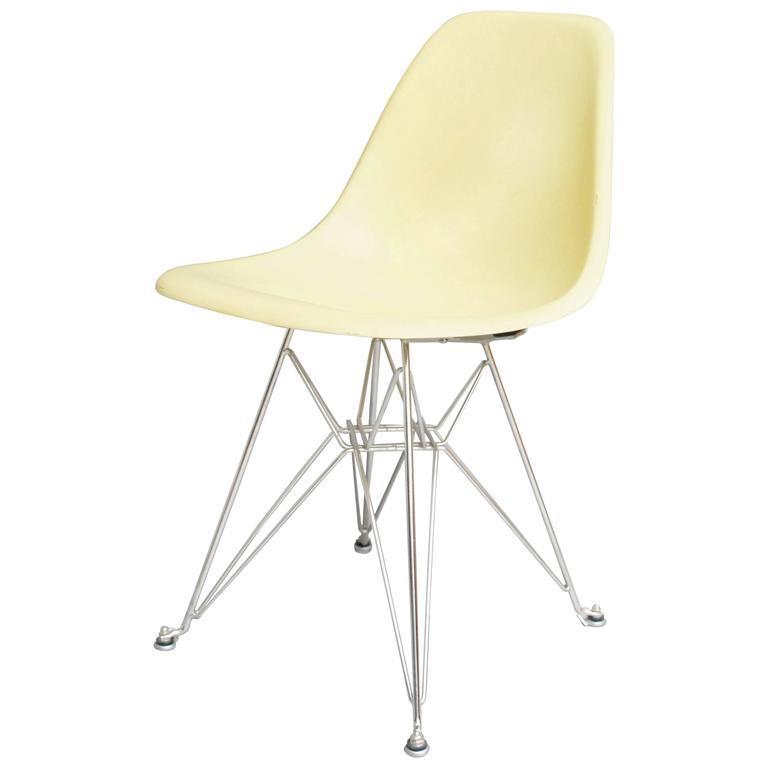 Eames Side Shell Chair in Lemon Yellow on Eiffeltower Base at 1stDibs