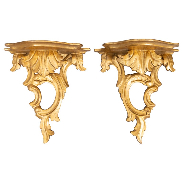 Pair of Mid-20th Century Italian Carved Giltwood Wall Brackets Shelves ...