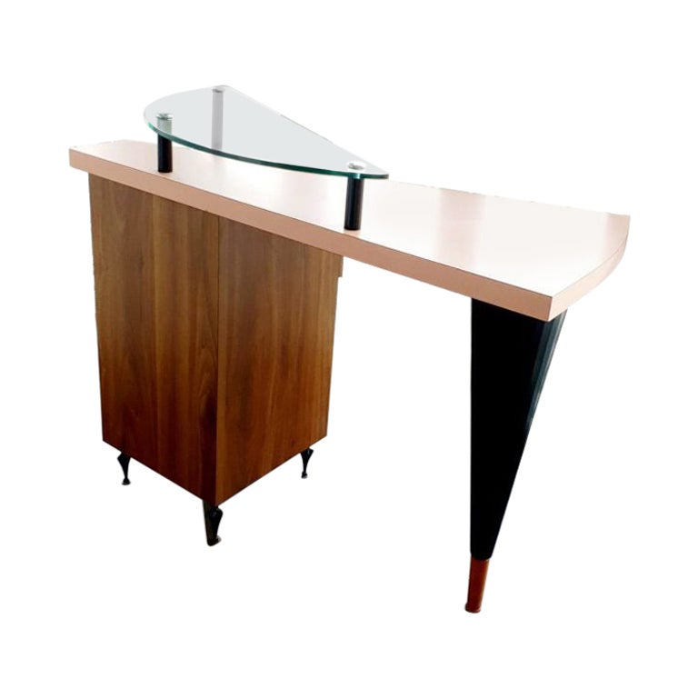 Geometric Shape Memphis Style Italian Office or Reception Desk For Sale ...