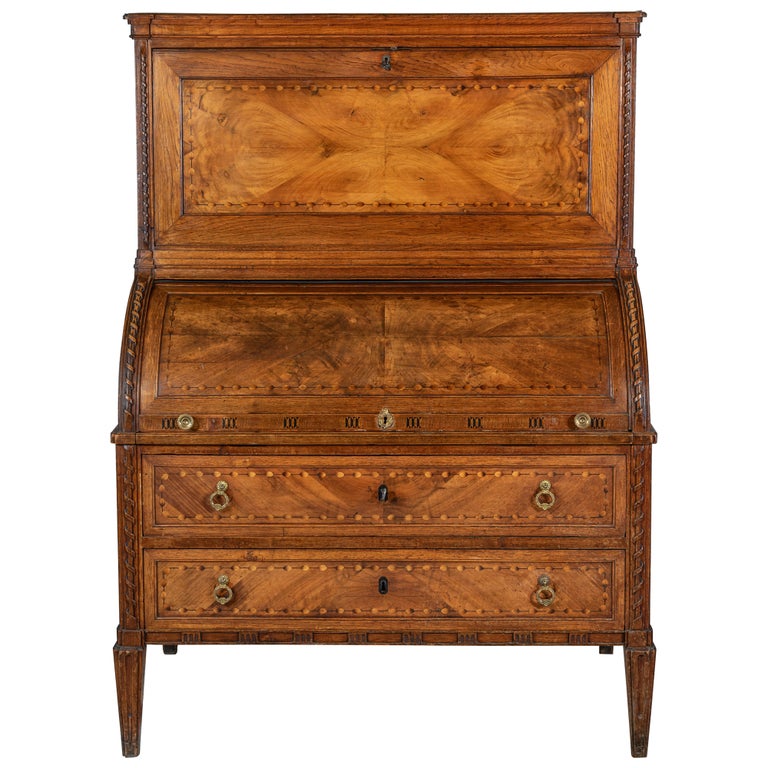 French 18th Century Louis XVI Period Marquetry Desk For Sale at 1stDibs