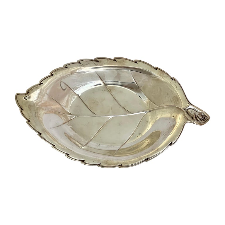Pour Le Bain-A Silver Lemon Leaf Shaped Dish For Sale at 1stDibs