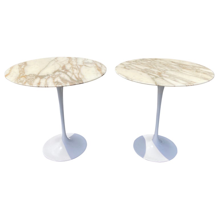 Beautiful Pair of Eero Saarinen Marble Side Tables for Knoll For Sale ...