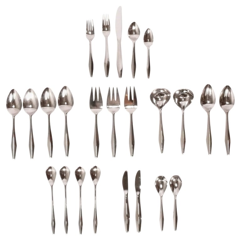 Gio Ponti Diamond Pattern Stainless Steel Flatware for Reed and Barton For Sale at 1stDibs