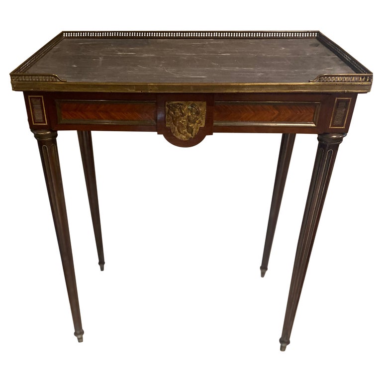 18th Century French Neoclassical Side Table For Sale at 1stDibs