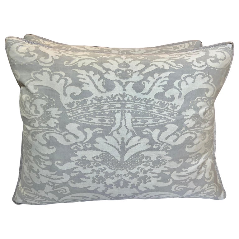 Pair of Fortuny Corona Patterned Pillows For Sale at 1stDibs
