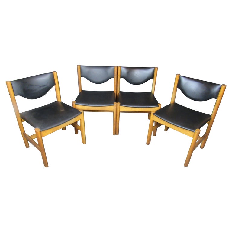 Set of 4 Midcentury Vintage Oak Chunky Dining Chairs For Sale at 1stDibs