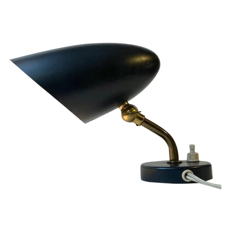 Applique murale Funktionalist noir mat de Fog and Mørup, danoise des ...