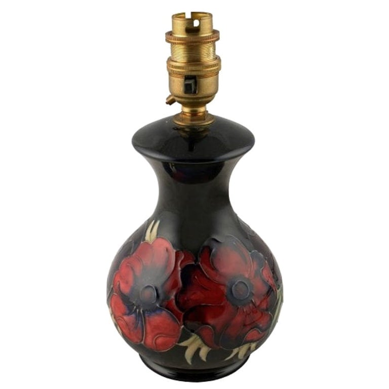 Moorcroft Pansy Pattern Table Lamp, 20th Century For Sale at 1stDibs